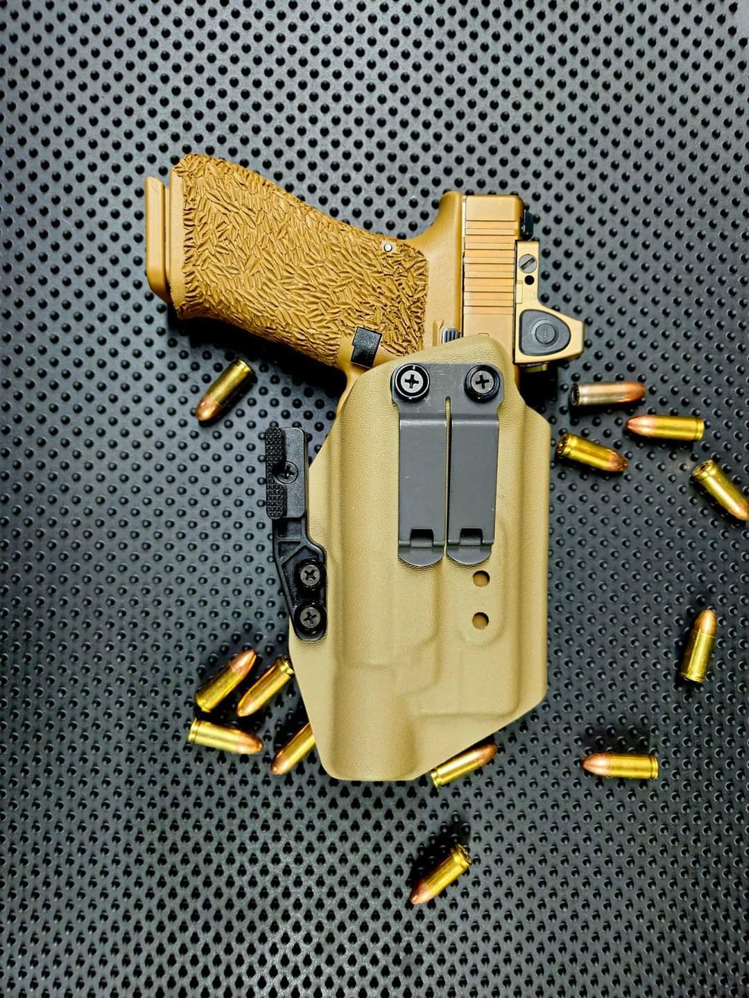 Hellhound Arms - Official Hellhound Arms/ Kydex Holsters / CCW / IWB